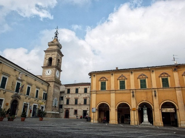 Pollenza: a town famous for antiques