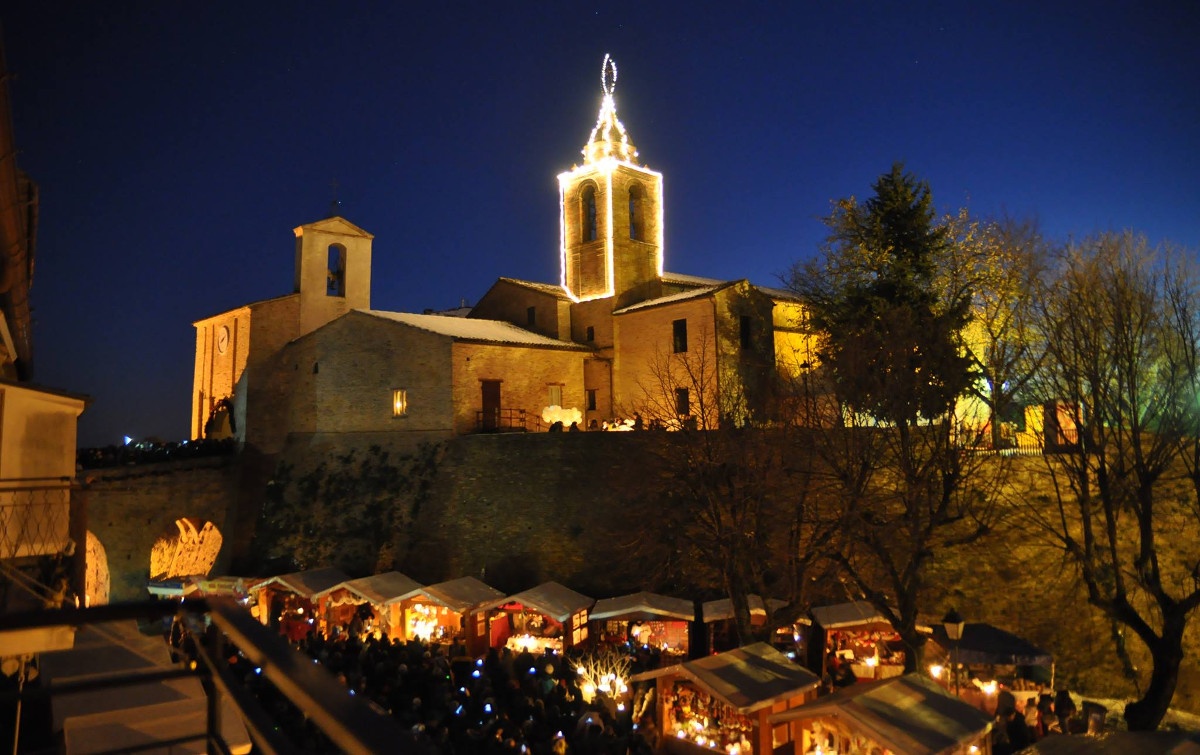 It's time for Candles in Candelara!